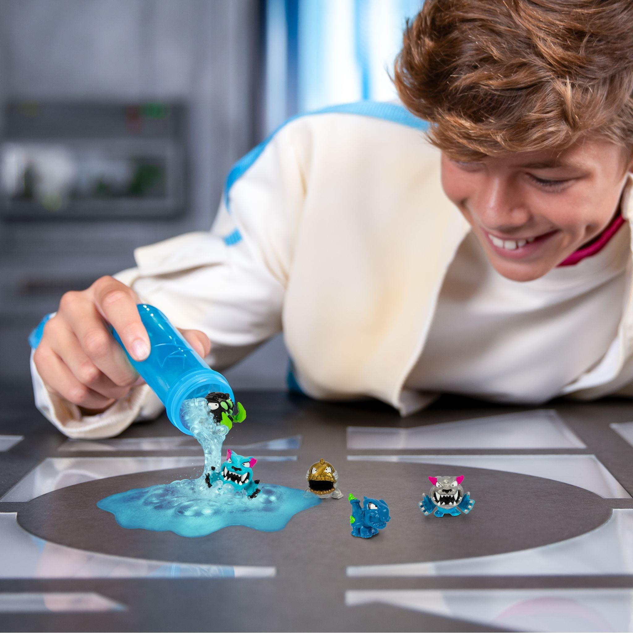 MrBeast Lab Swarms Lab 5 Pack – Toyworld Australia