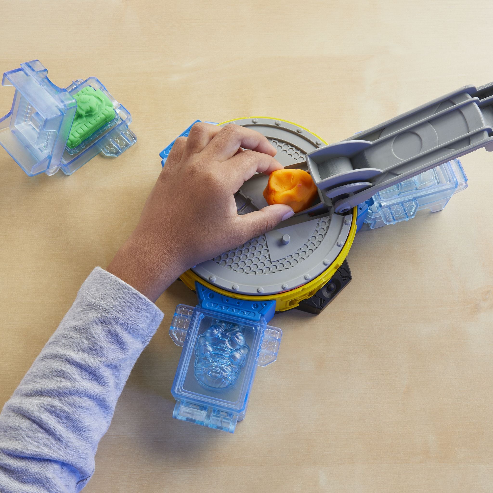 Play-Doh Hulk Smash And Squish – Toyworld Australia