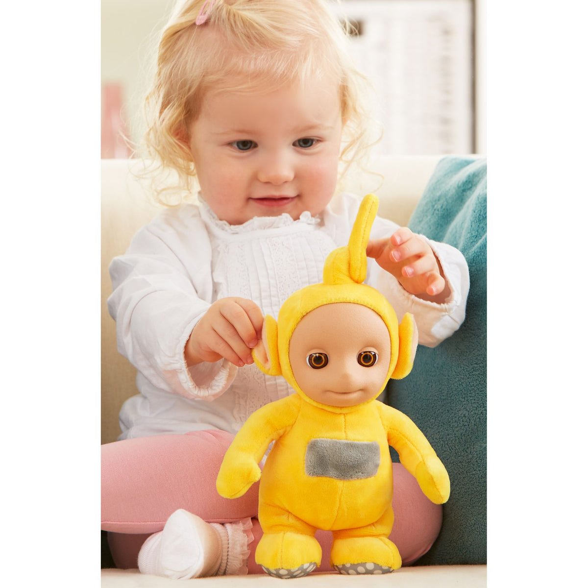 Teletubbies Talking Laa Laa 8 Inch Plush – Toyworld Australia